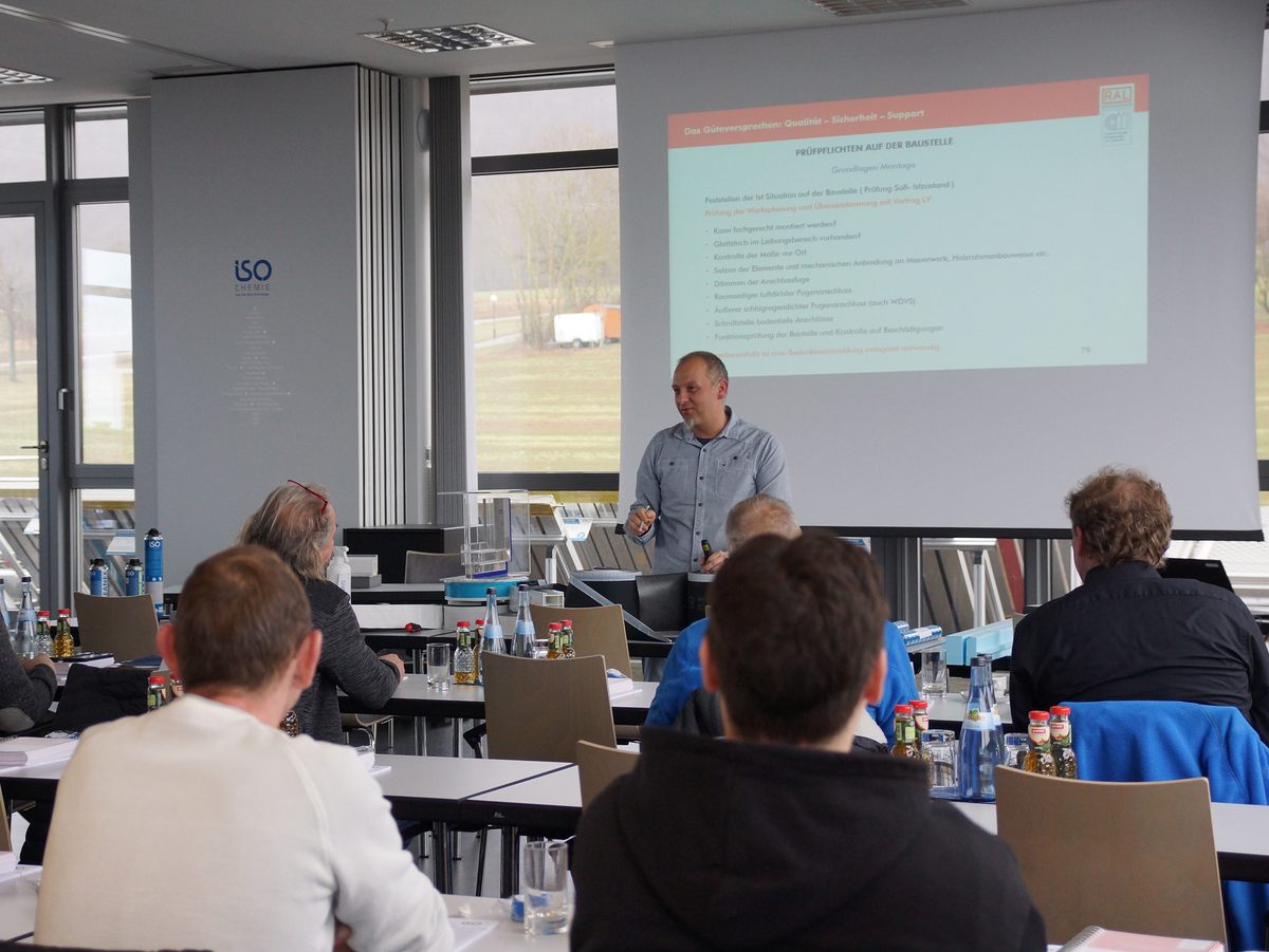 RAL-Fachausbildung „FACHMONTEUR FUGENABDICHTUNG“ bei ISO-Chemie